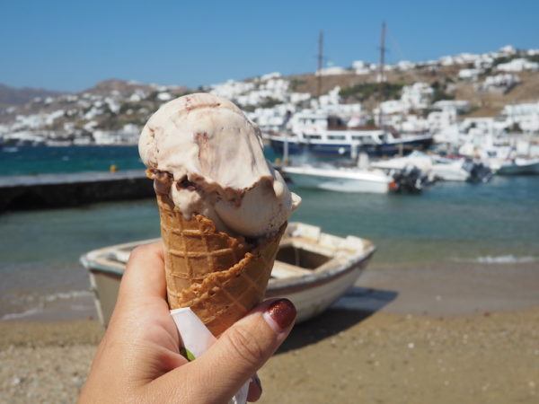 How to Do a Cyclades Island Hopping Trip (Greece)