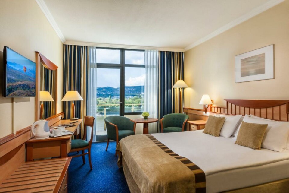 11 Best Sziget Hotels and Sziget Apartments (All Near The Festival)